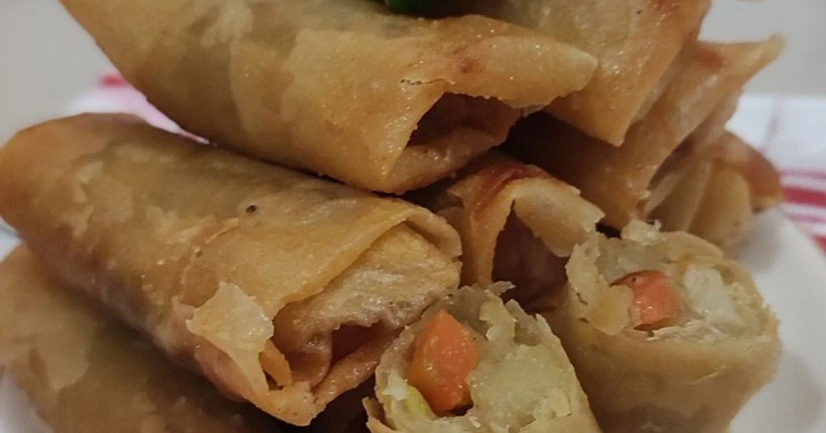 Resep Risol Kulit Lumpia Isian Karipap oleh April_Umi HannaHani - Cookpad