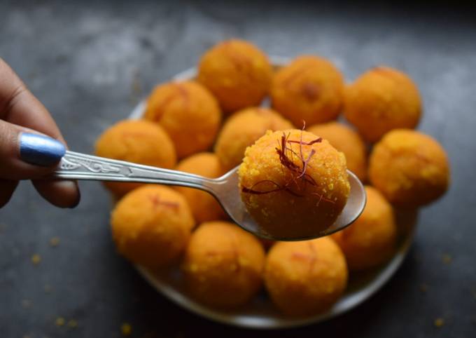 Moong Dal Ladoo Recipe by Manami Sadhukhan Chowdhury - Cookpad