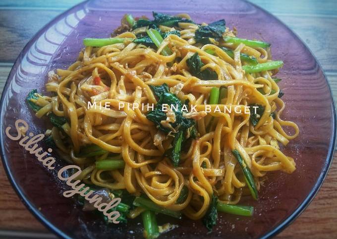 Resep Mie Pipih Enak Banget 🍲 oleh Silvia Ayunda - Cookpad