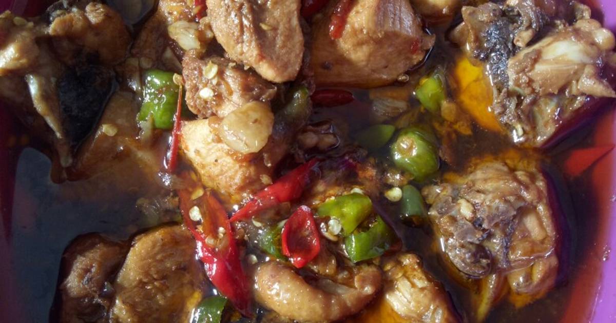 Resep Semur ayam kecap oleh Dhananta Rizka - Cookpad