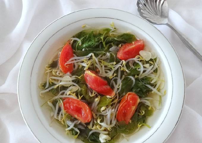 Resep Sayur Bayam Toge oleh 🍒 Ayu Putri Irianto 🍒 - Cookpad