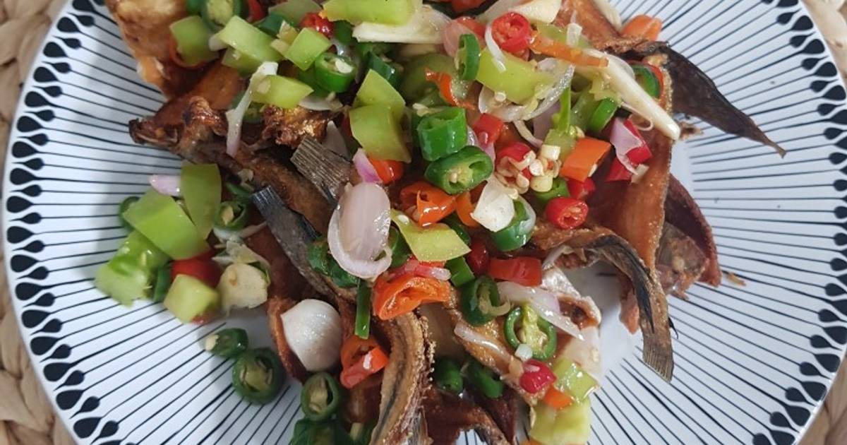 Resep Ikan Siam Sambal matah oleh Ria Aryansari - Cookpad