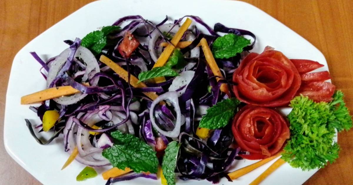 Red cabbage, carrot salad 🥗🧅 Recipe by Gurpal kaur Ubhi - Cookpad