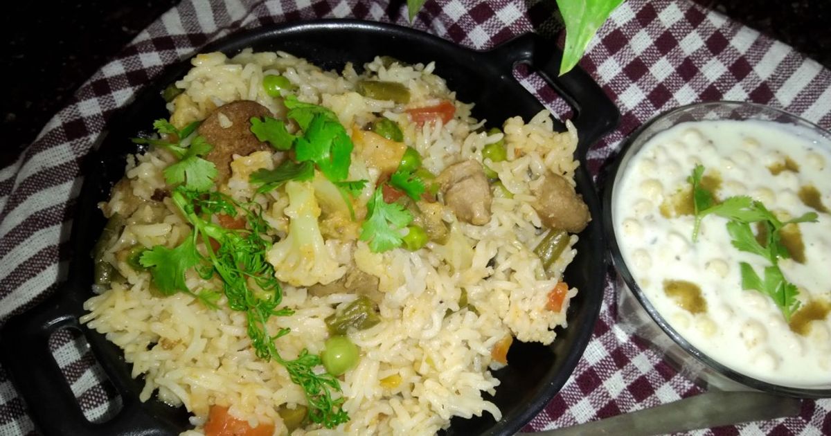 वेज पुलाव(Veg Pulao Recipe In Hindi) रेसिपी बनाने की विधि in Hindi by ...