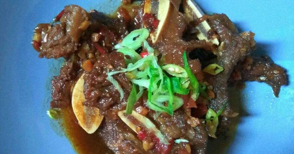 Resep Iga sapi masak kecap oleh yolla pamela - Cookpad