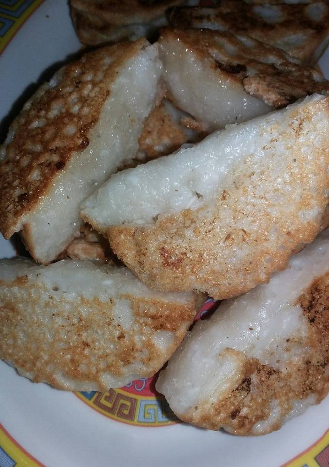 Resep Serabi rangin / kue pancong oleh sapti utamii - Cookpad