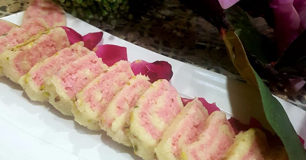 Coconut Roll Recipe by Nikita Sarraf Rita - Cookpad