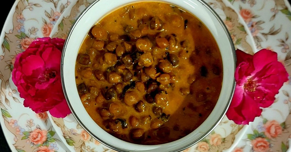 Sweet & Sour Black (Desi) Chickpeas Recipe by Ketki Dave - Cookpad