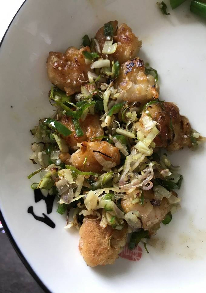 Resep Ayam Goreng Tepung Cabe Ijo Serai oleh Chrisleen - Cookpad