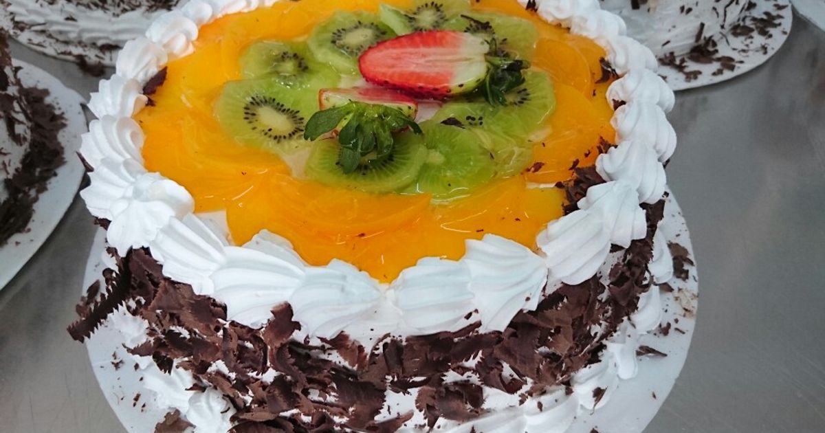 Fruit Genoise Recipe By Tasneem2777