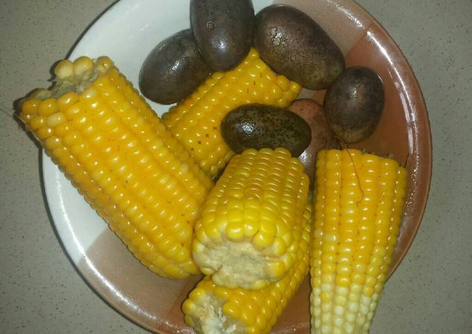 Boiled maize and pear Recipe by Enefola Joy Owoicho - Cookpad