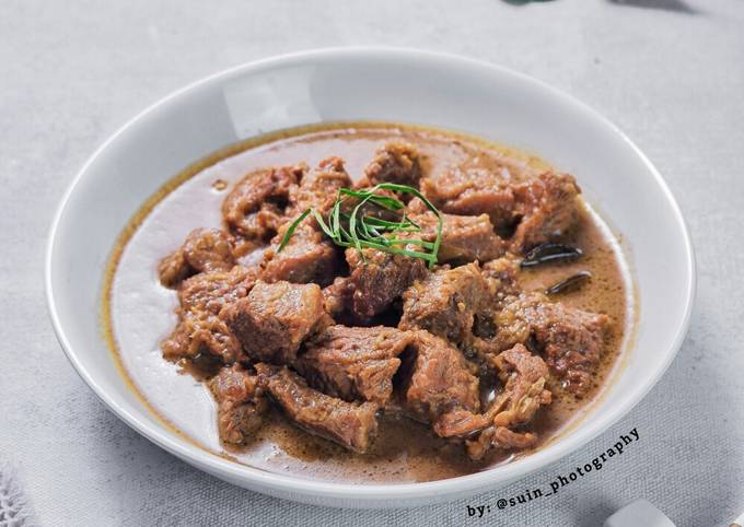 Resep Terik daging sapi enak lezat oleh Suin Ummu Abiyyu - Cookpad