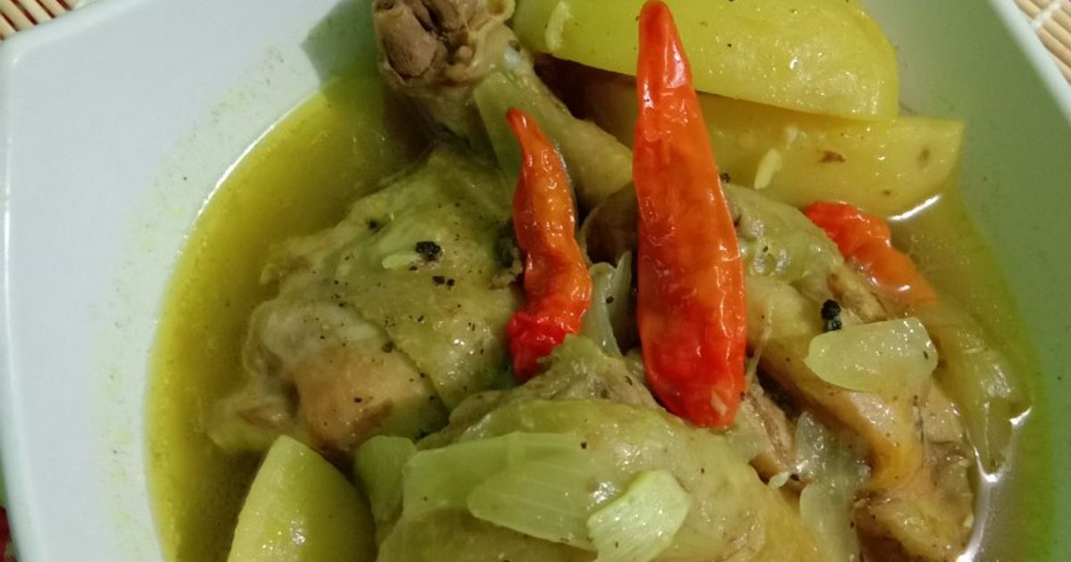 Resep Ayam Kuah Lada Hitam oleh 🌻Licha Alby🌷 - Cookpad