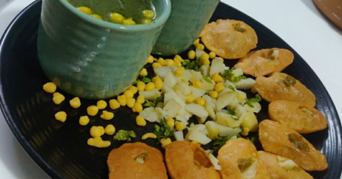 Pani Puri (Pani Poori Recipe) Recipe By Veena Chopra