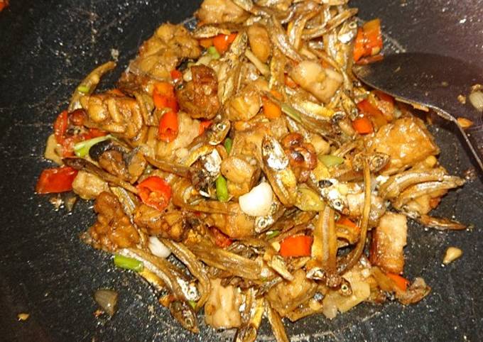 Resep Tumis teri dan tempe simple oleh Niz - Cookpad