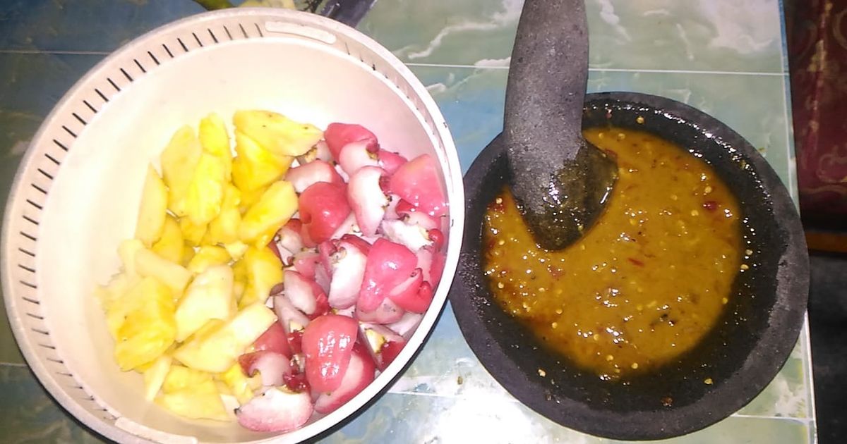 Resep lotek buah rumahan enak dan mudah - Cookpad