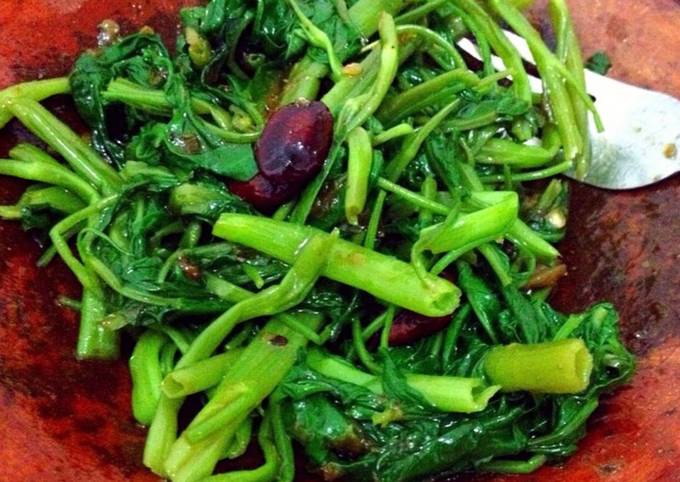 Resep Brambang Asem a.k.a Plecing Solo oleh ardhian arista - Cookpad