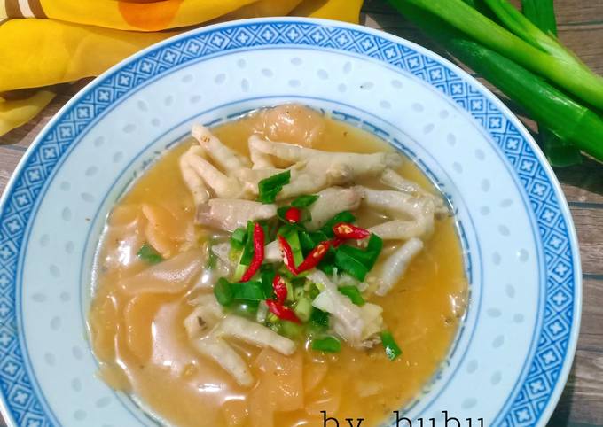 Resep Seblak kuah ceker ayam 🐔 oleh Bubu Muthia - Cookpad