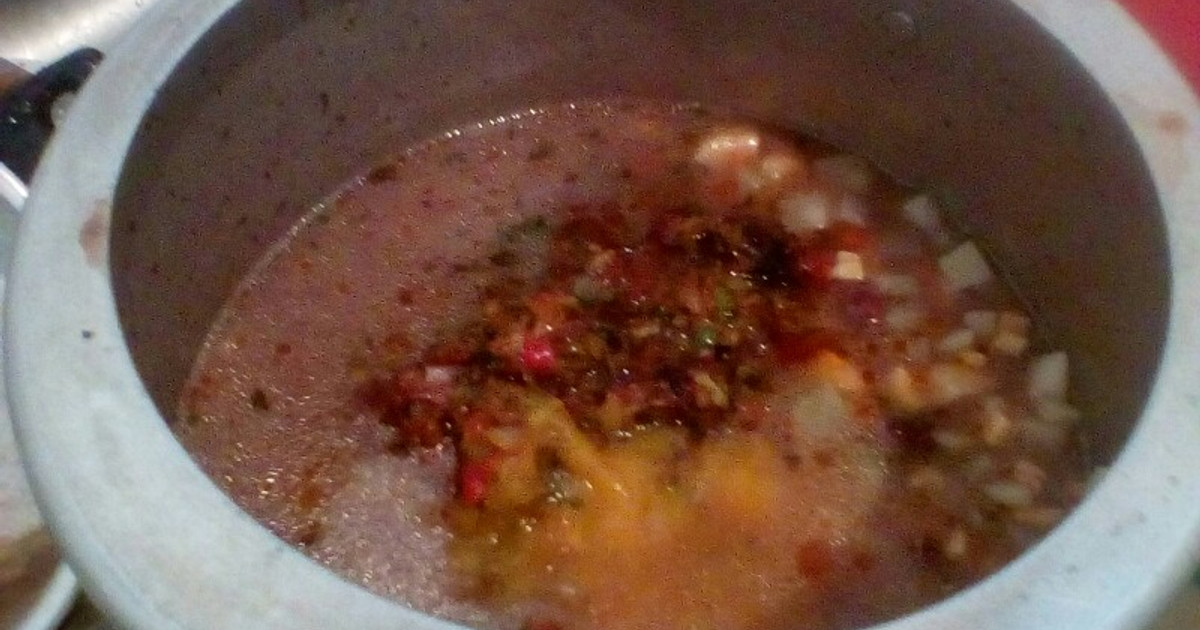 Frijoles Con Papa Y Pata De Cerdo🐷 Receta de Yudy Vanesa Cardona- Cookpad
