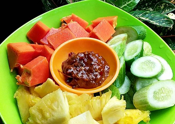 Resep Rujak Lotis Buah oleh ~LaraSati~ - Cookpad