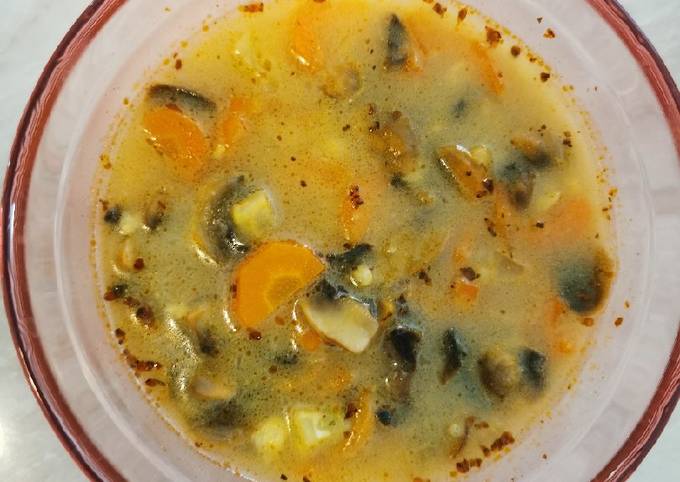 Magyaros gombaleves | Fanni Baranyai receptje - Cookpad receptek