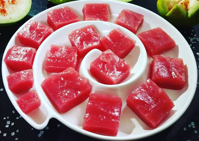 Goan Perad/ Guava Cheese/ Guava Jelly Recipe by pooja - Cookpad