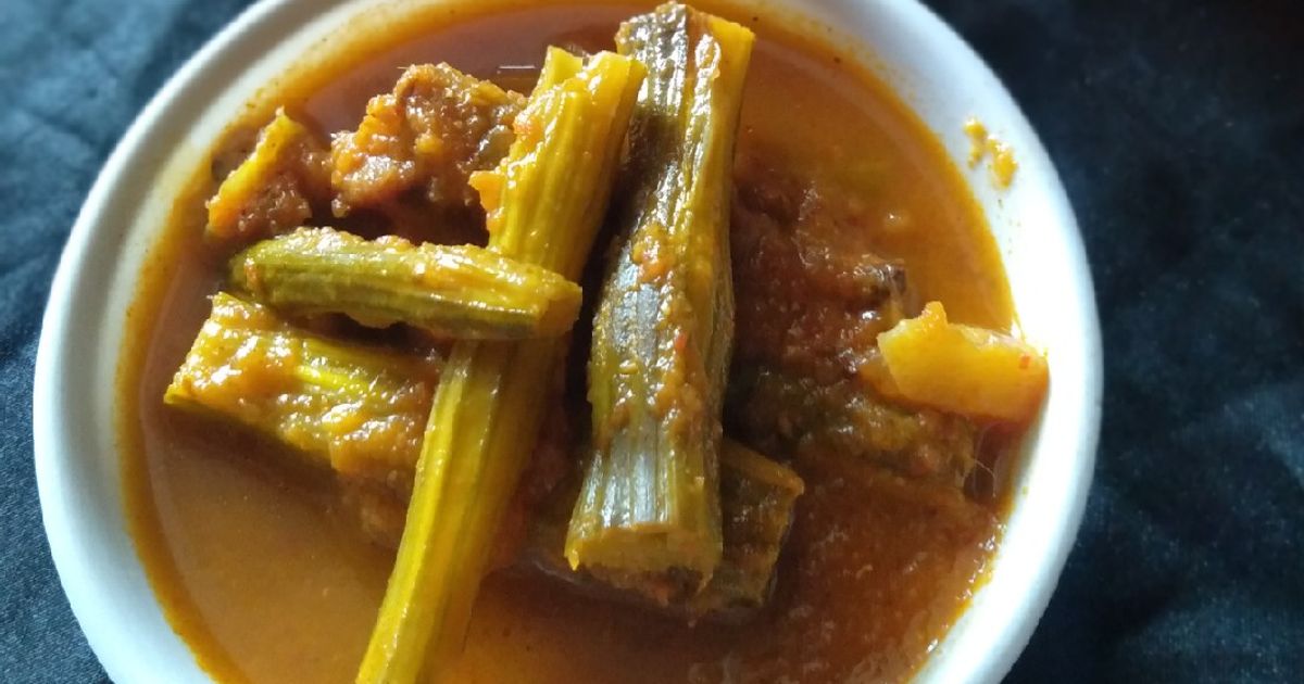 मुनगा की सब्जी (Munga Ki Sabzi Recipe In Hindi) रेसिपी बनाने की विधि in ...