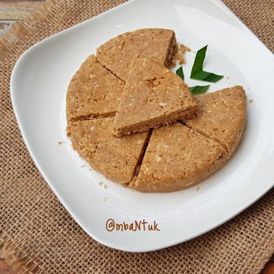 Resep Geplak Betawi Gula Aren oleh Tituk SK - Cookpad