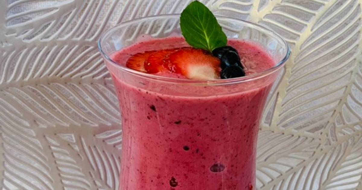 Smoothie de frutos rojos Receta de Matías Aragón Ivana - Cookpad