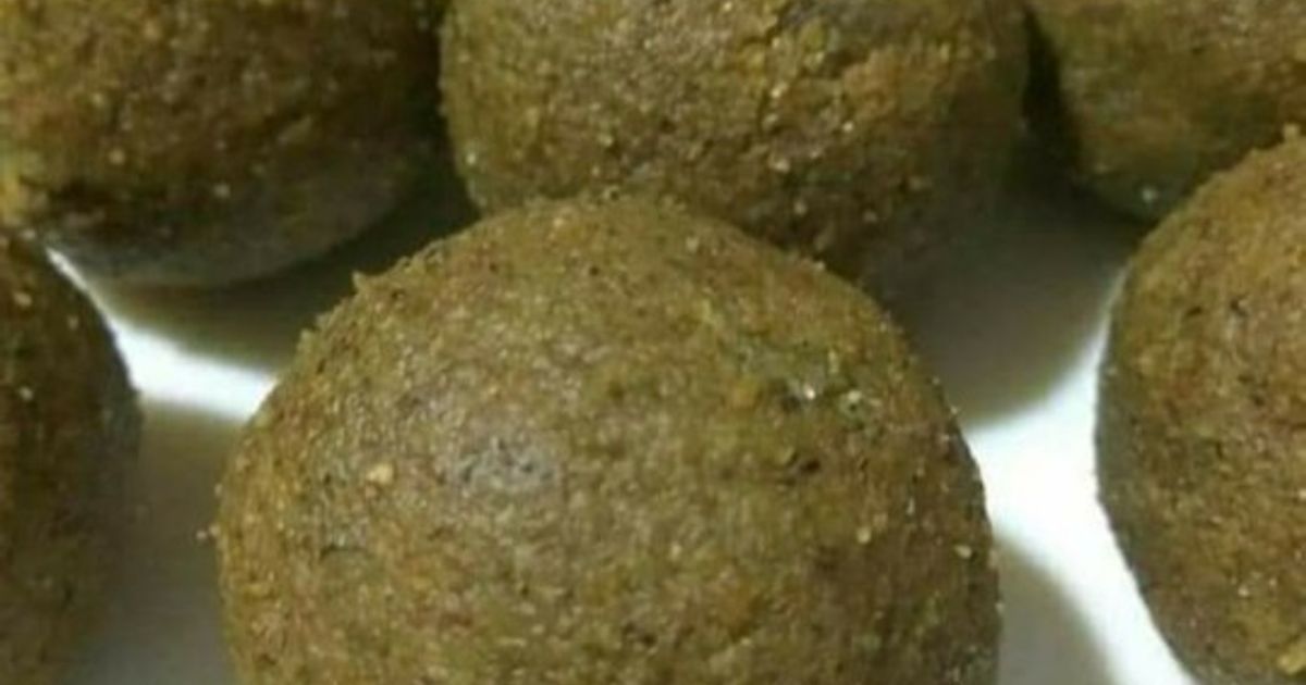 Moong Dal Laddus/Mugache Ladoo/Whole Green Moong Laddu Recipe by ...