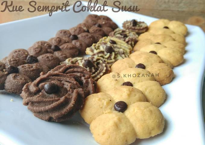 Resep Kue Semprit Coklat Susu oleh Siti Khozanah - Cookpad