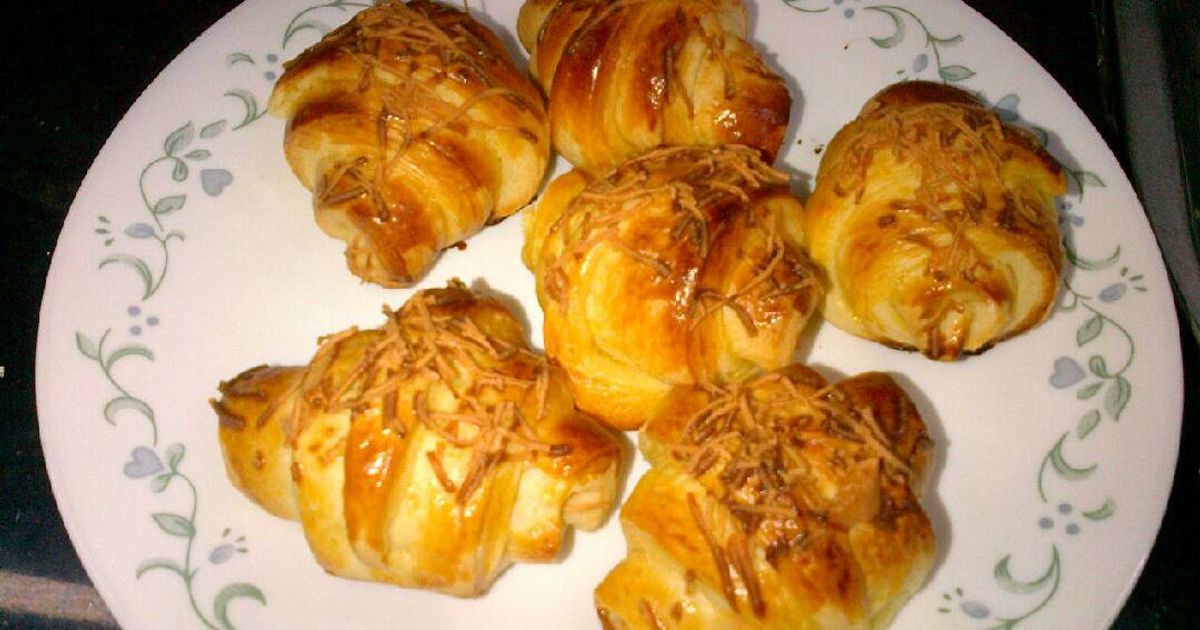 Resep Croisan/Roti Keong Empuk No Ribet ☕🙌 oleh Julyan Titi - Cookpad