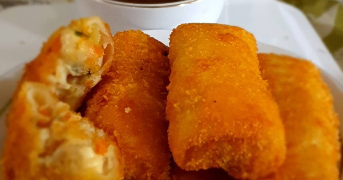 Resep Risoles isi rogut ayam,wortel,kentang,keju oleh Erna Fitria - Cookpad