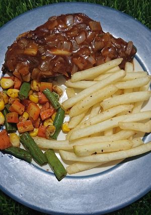 Resep Steak Sapi Sederhana oleh Geby Sabrina Ekawati Dimjati - Cookpad