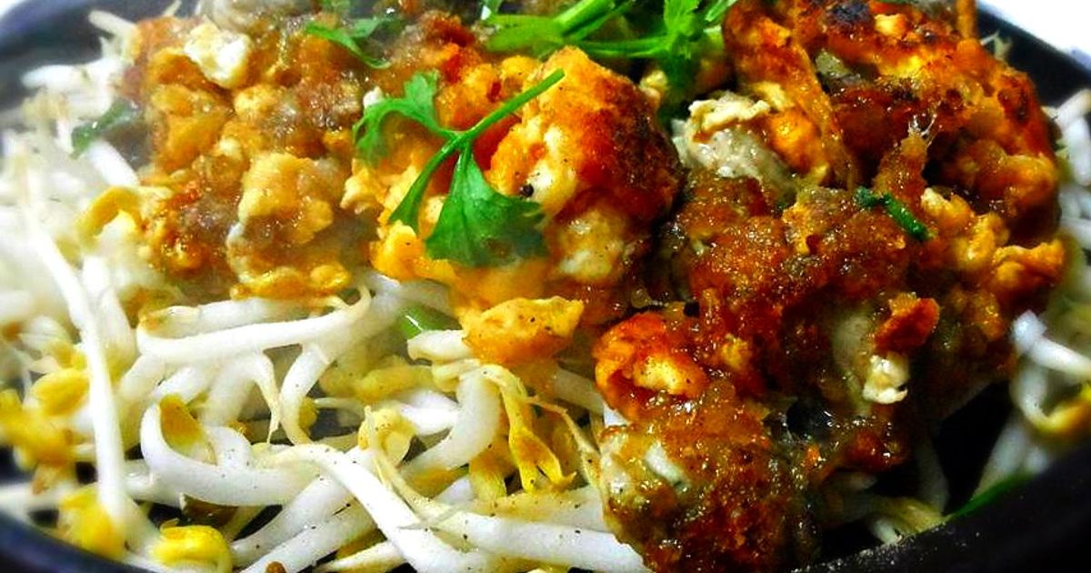 Crispy Mussel Pancake (Hoy Tod) Recipe By Suthisa