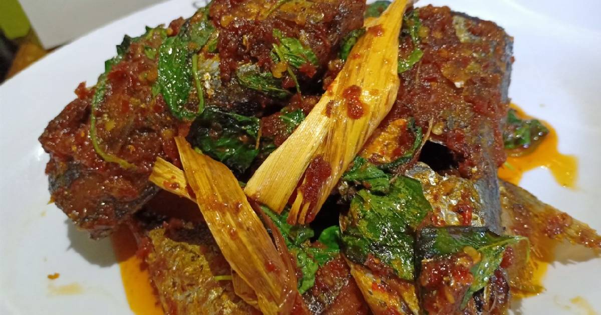 Resep Ikan Kembung Balado Kemangi oleh Risma Skmwtt - Cookpad