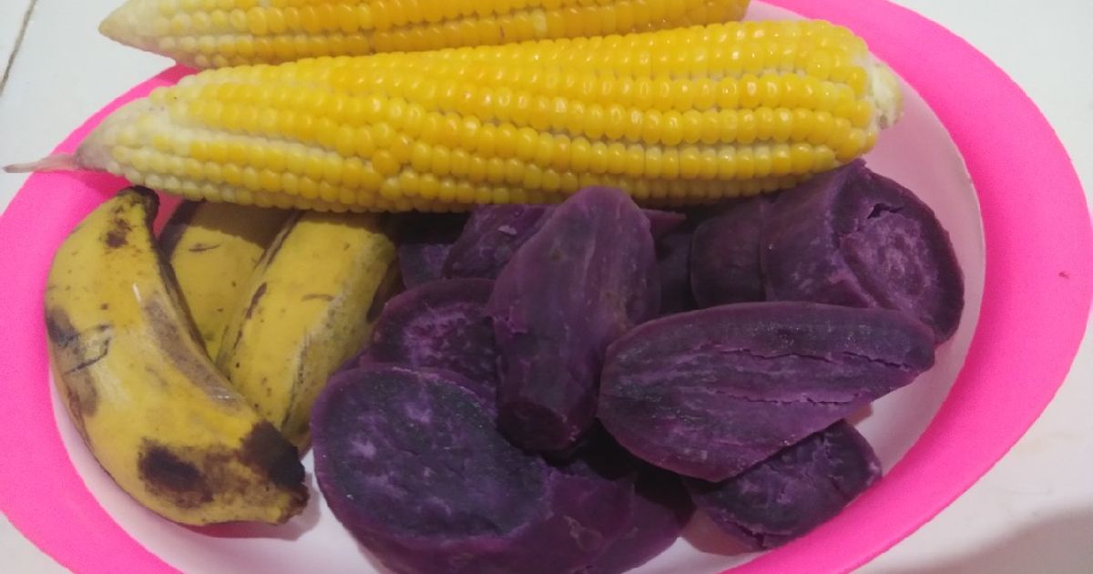Resep Boiled Corn, Banana, Sweet Potato oleh fina okta - Cookpad