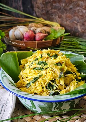 Resep Ayam Suwir Surawung oleh Windu Restina - Cookpad
