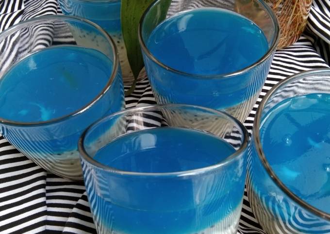 Resep Blue Ocean Pudding oleh Novi Herawati - Cookpad