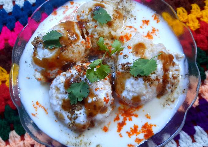 Dahi bhalla Recipe by Dolly Kachhwani - Cookpad