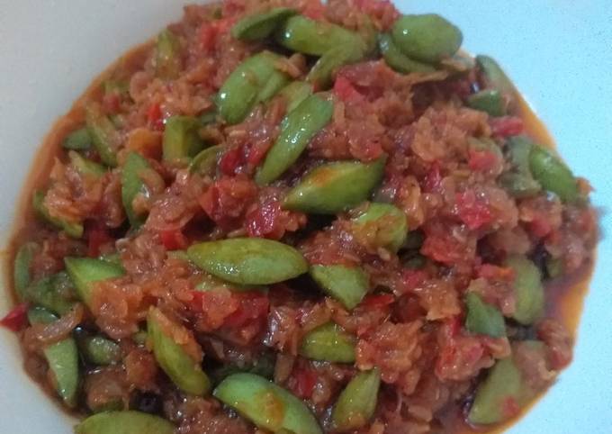 Resep Sambal goreng pete rebon oleh fitria kitchen - Cookpad