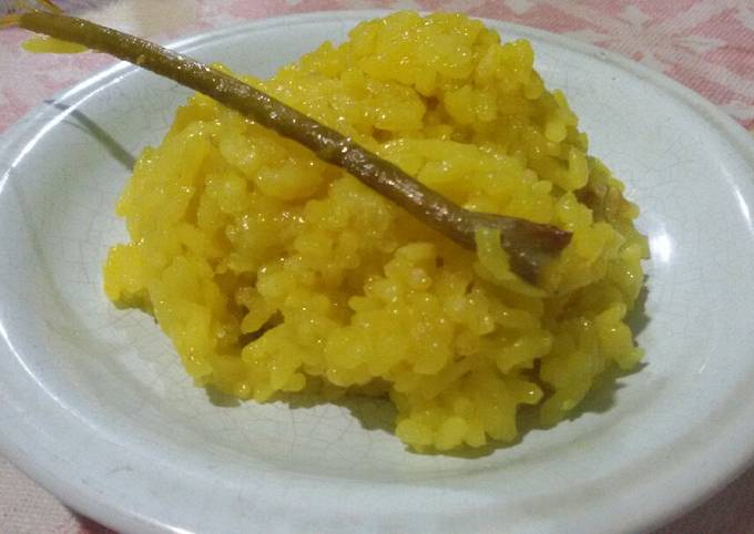 Resep Nasi pulut kuning gurih oleh zattu - Cookpad