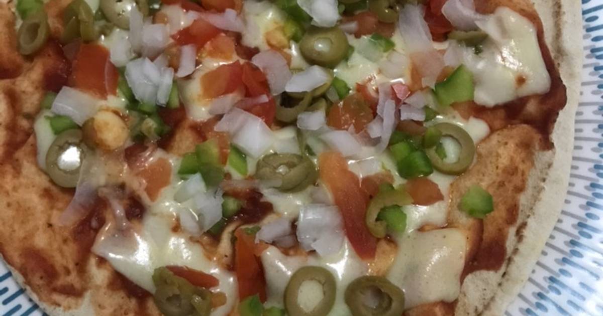 Pizza con pan árabe o pan pita en sartén Receta de Dina Luz- Cookpad