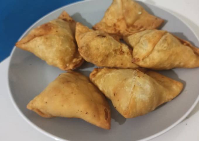 Alu Samosa Recipe by Saba - Cookpad