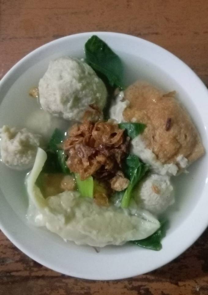 Resep Bakso ayam homemade oleh Lolita Nasution - Cookpad