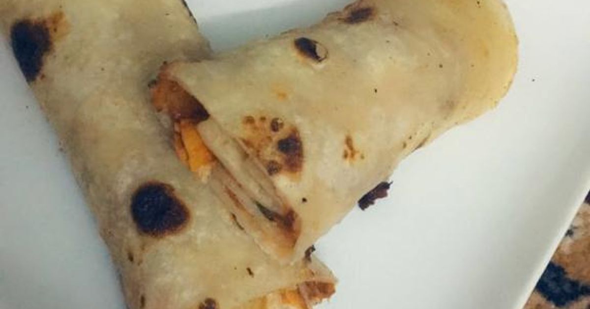 Chicken Tickets Roll Recipe by Areeba Masroor - Cookpad