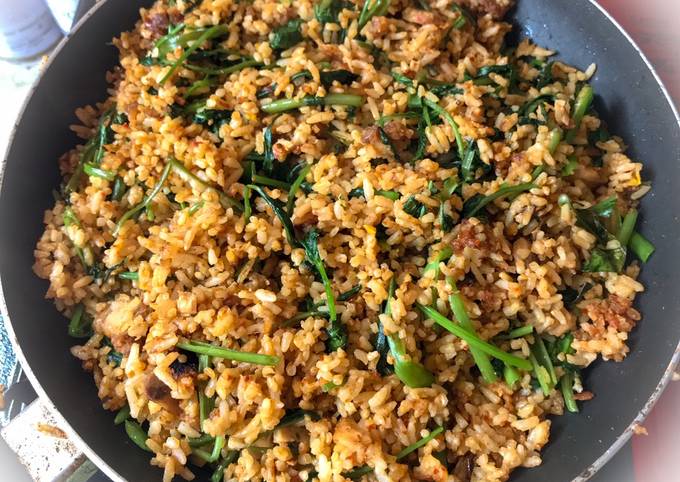 Resep Nasi Goreng Kangkung oleh anggitaoctaa - Cookpad