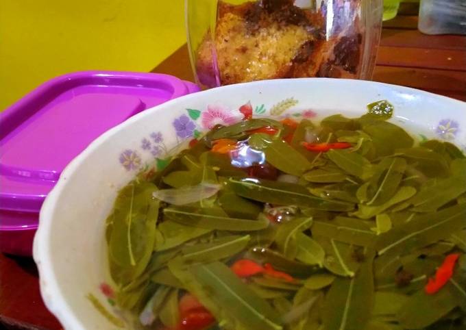 Resep Sayur Asem Daun Turi oleh Riska Ari Amalia - Cookpad