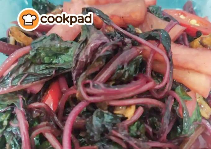 Resipi Bayam Merah & Red Radish Goreng oleh Ani Delighted - Cookpad