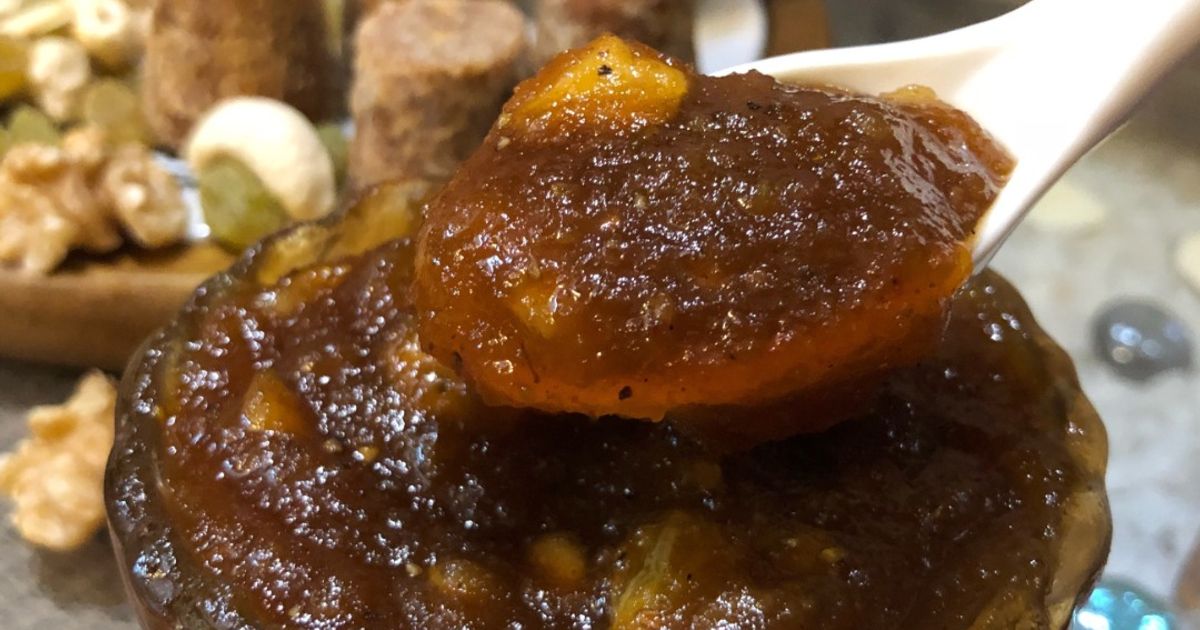 Raw Green Mango Jaggery Chutney Recipe by MadAboutCooking - Cookpad